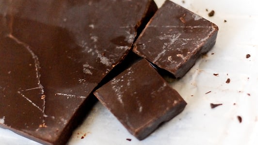 What is Chocolate Bloom? - Chocopedia - Cocoa Runners